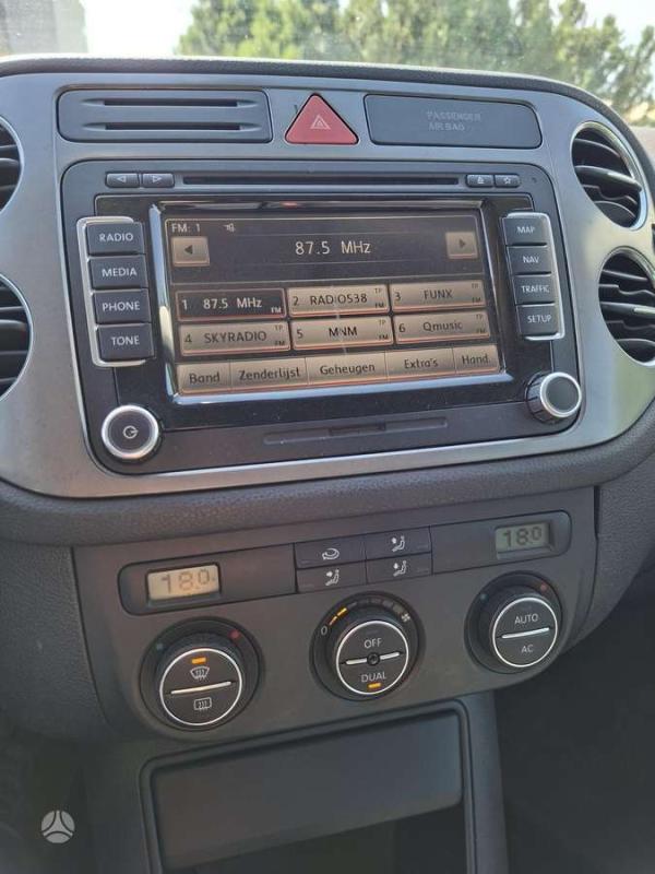 Pelēks Volkswagen Tiguan 2008 Ukmergė, ar dzinēja tilpumu 1.98 L un nobraukumu 261 tūkst. km par 4500 €, foto 9 vietnē AUTOMOTO.COM.LV