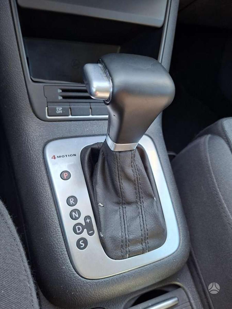 Pelēks Volkswagen Tiguan 2008 Ukmergė, ar dzinēja tilpumu 1.98 L un nobraukumu 261 tūkst. km par 4500 €, foto 10 vietnē AUTOMOTO.COM.LV