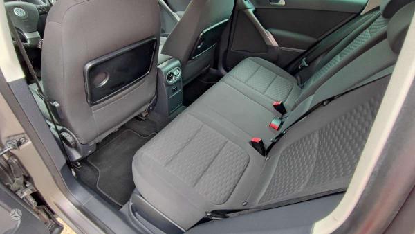 Серый Фольксваген Тигуан 2008 в Пренай, объемом двигателя 1.97 л и пробегом 300 тыс. км за 4850 €, фото 9 на AUTOMOTO.COM.LV