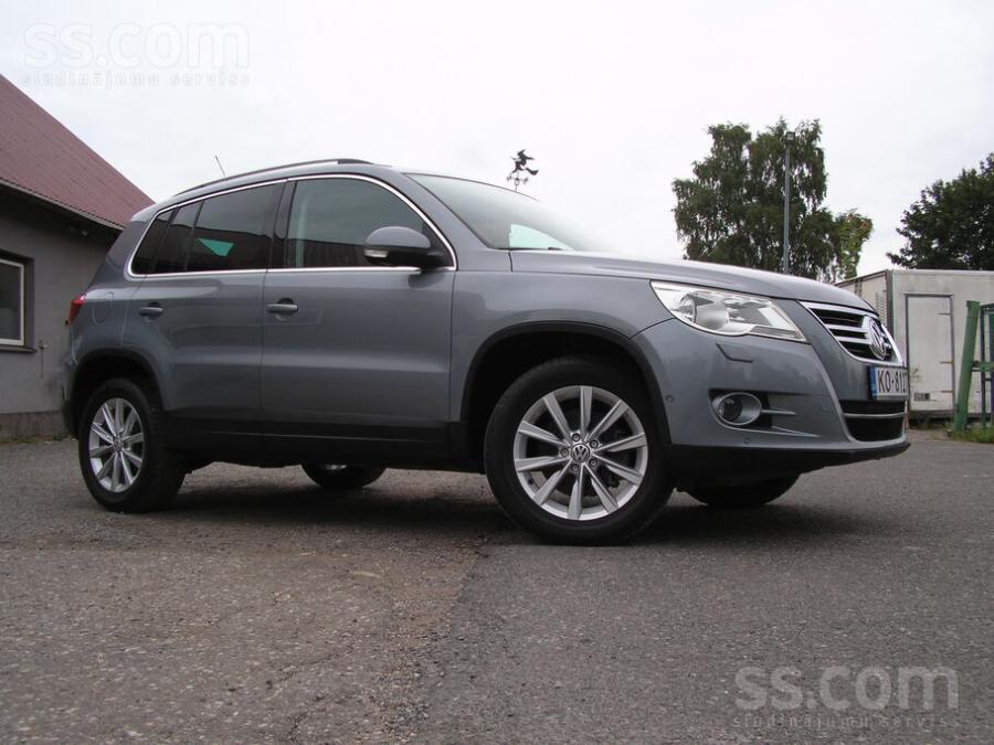 Grey Volkswagen Tiguan 2008 in Riga, with an engine capacity of 2.00 L and mileage of 0 thousand km for 5650 €, photo 1 on AUTOMOTO.COM.LV