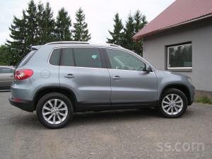 Grey Volkswagen Tiguan 2008 in Riga, with an engine capacity of 2.00 L and mileage of 0 thousand km for 5650 €, photo 4 on AUTOMOTO.COM.LV