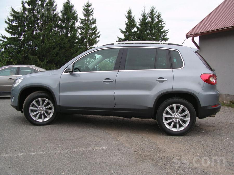 Grey Volkswagen Tiguan 2008 in Riga, with an engine capacity of 2.00 L and mileage of 0 thousand km for 5650 €, photo 5 on AUTOMOTO.COM.LV