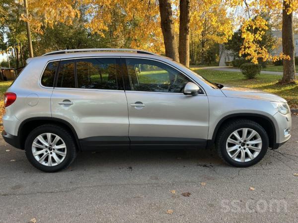 Grey Volkswagen Tiguan 2008 in Rezekne, with an engine capacity of 2.00 L and mileage of 265 thousand km for 6250 €, photo 6 on AUTOMOTO.COM.LV