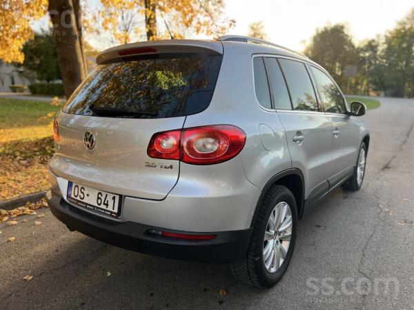 Grey Volkswagen Tiguan 2008 in Rezekne, with an engine capacity of 2.00 L and mileage of 265 thousand km for 6250 €, photo 9 on AUTOMOTO.COM.LV