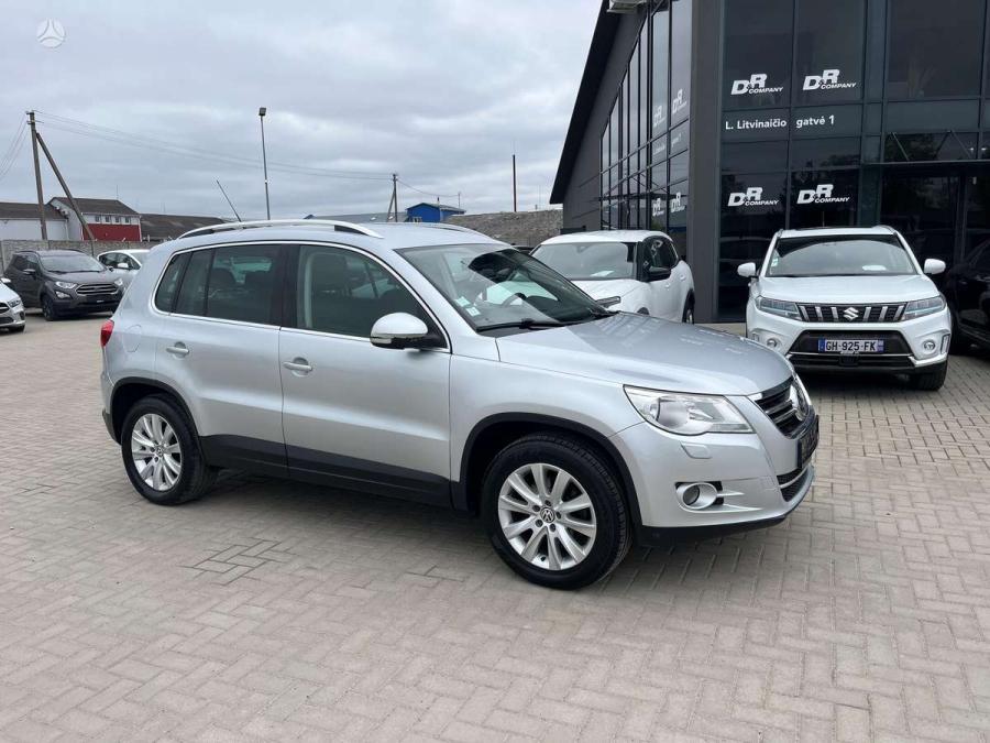 Pelēks Volkswagen Tiguan 2008 Tauragė, ar dzinēja tilpumu 1.97 L un nobraukumu 220 tūkst. km par 5400 €, foto 1 vietnē AUTOMOTO.COM.LV