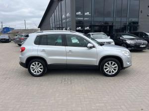Pelēks Volkswagen Tiguan 2008 Tauragė, ar dzinēja tilpumu 1.97 L un nobraukumu 220 tūkst. km par 5400 €, foto 6 vietnē AUTOMOTO.COM.LV
