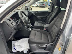 Pelēks Volkswagen Tiguan 2008 Tauragė, ar dzinēja tilpumu 1.97 L un nobraukumu 220 tūkst. km par 5400 €, foto 14 vietnē AUTOMOTO.COM.LV