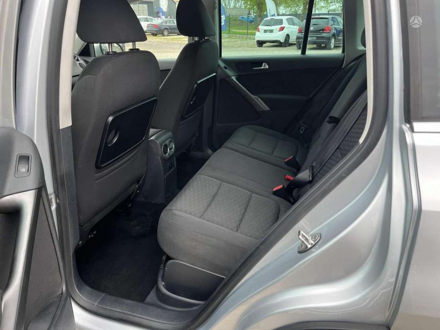 Pelēks Volkswagen Tiguan 2008 Tauragė, ar dzinēja tilpumu 1.97 L un nobraukumu 220 tūkst. km par 5400 €, foto 18 vietnē AUTOMOTO.COM.LV
