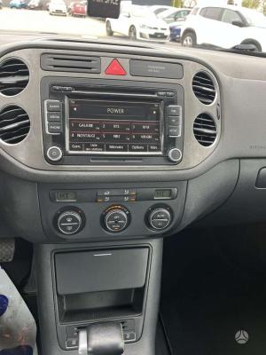 Pelēks Volkswagen Tiguan 2008 Tauragė, ar dzinēja tilpumu 1.97 L un nobraukumu 220 tūkst. km par 5400 €, foto 23 vietnē AUTOMOTO.COM.LV