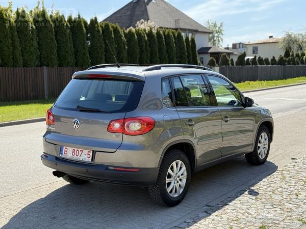 Grey Volkswagen Tiguan 2009 in Riga, with an engine capacity of 1.40 L and mileage of 0 thousand km for 5500 €, photo 6 on AUTOMOTO.COM.LV