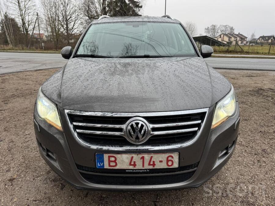 Pelēks Volkswagen Tiguan 2009 Rīga, ar dzinēja tilpumu 2.00 L un nobraukumu 231 tūkst. km par 6950 €, foto 8 vietnē AUTOMOTO.COM.LV