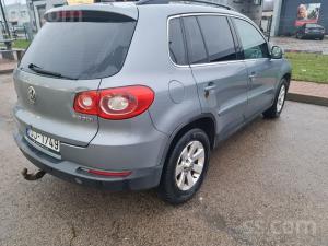 Pelēks Volkswagen Tiguan 2009 Rīga, ar dzinēja tilpumu 2.00 L un nobraukumu 399 tūkst. km par 3300 €, foto  vietnē AUTOMOTO.COM.LV