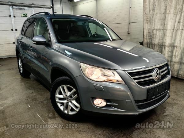 Pelēks Volkswagen Tiguan 2009 Viljandi, ar dzinēja tilpumu 2.00 L un nobraukumu 247 tūkst. km par 6190 €, foto 3 vietnē AUTOMOTO.COM.LV