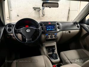 Pelēks Volkswagen Tiguan 2009 Viljandi, ar dzinēja tilpumu 2.00 L un nobraukumu 247 tūkst. km par 6190 €, foto 6 vietnē AUTOMOTO.COM.LV