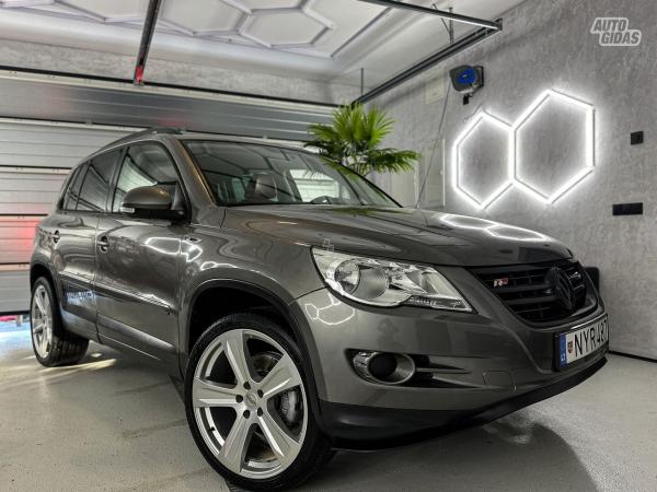 Pelēks Volkswagen Tiguan 2009 Kauņa, ar dzinēja tilpumu 2.00 L un nobraukumu 277 tūkst. km par 6950 €, foto 4 vietnē AUTOMOTO.COM.LV