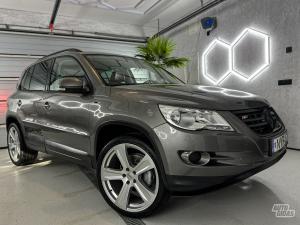 Grey Volkswagen Tiguan 2009 in Kaunas, with an engine capacity of 2.00 L and mileage of 277 thousand km for 6950 €, photo 7 on AUTOMOTO.COM.LV