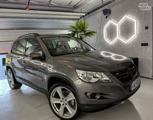 Grey Volkswagen Tiguan 2009 in Kaunas, with an engine capacity of 2.00 L and mileage of 277 thousand km for 6950 €, photo 16 on AUTOMOTO.COM.LV