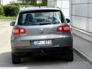 Pelēks Volkswagen Tiguan 2009 Rīga, ar dzinēja tilpumu 2.00 L un nobraukumu 0 tūkst. km par 3900 €, foto 6 vietnē AUTOMOTO.COM.LV