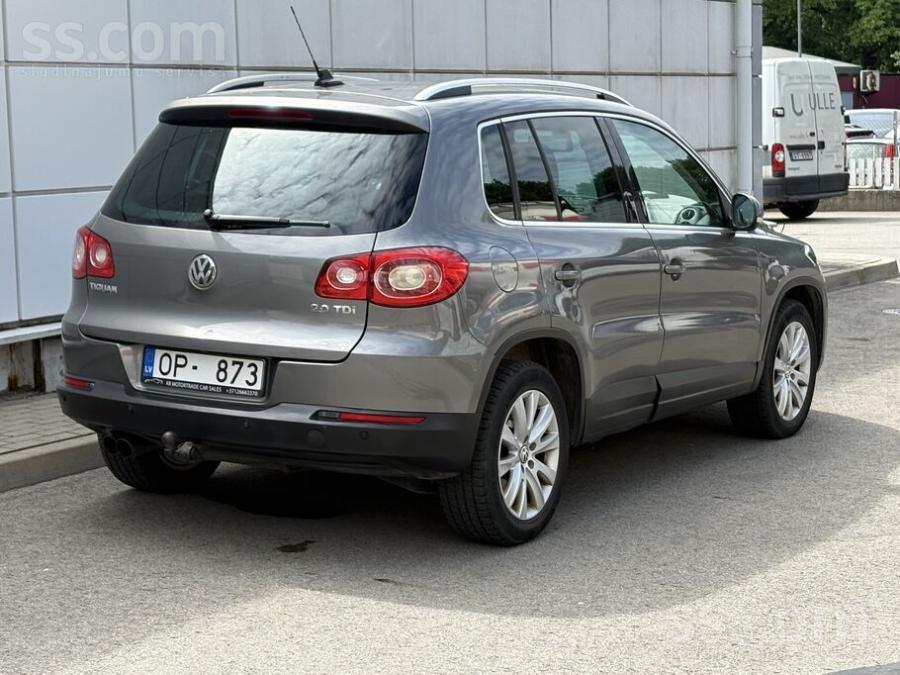 Pelēks Volkswagen Tiguan 2009 Rīga, ar dzinēja tilpumu 2.00 L un nobraukumu 0 tūkst. km par 3900 €, foto 7 vietnē AUTOMOTO.COM.LV