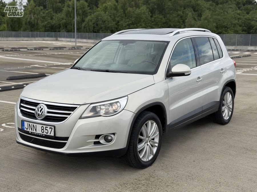 Pelēks Volkswagen Tiguan 2009 Viļņa, ar dzinēja tilpumu 2.00 L un nobraukumu 278 tūkst. km par 4250 €, foto 3 vietnē AUTOMOTO.COM.LV