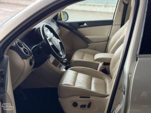 Pelēks Volkswagen Tiguan 2009 Viļņa, ar dzinēja tilpumu 2.00 L un nobraukumu 278 tūkst. km par 4250 €, foto 9 vietnē AUTOMOTO.COM.LV