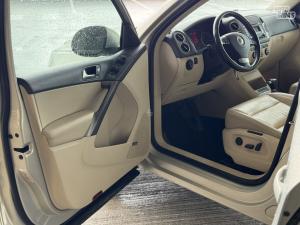 Pelēks Volkswagen Tiguan 2009 Viļņa, ar dzinēja tilpumu 2.00 L un nobraukumu 278 tūkst. km par 4250 €, foto 11 vietnē AUTOMOTO.COM.LV