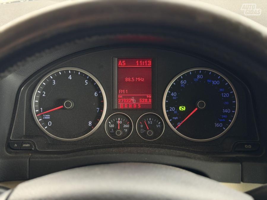 Pelēks Volkswagen Tiguan 2009 Viļņa, ar dzinēja tilpumu 2.00 L un nobraukumu 278 tūkst. km par 4250 €, foto 18 vietnē AUTOMOTO.COM.LV