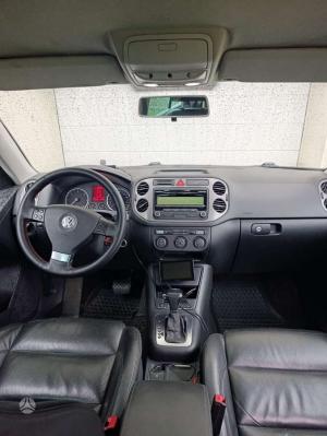 Pelēks Volkswagen Tiguan 2009 Šalčininkai, ar dzinēja tilpumu 1.97 L un nobraukumu 375 tūkst. km par 5350 €, foto 6 vietnē AUTOMOTO.COM.LV