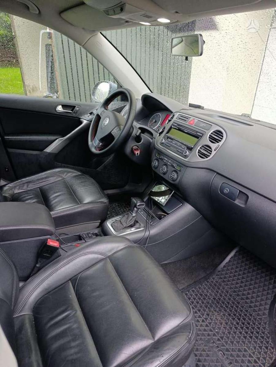 Pelēks Volkswagen Tiguan 2009 Šalčininkai, ar dzinēja tilpumu 1.97 L un nobraukumu 375 tūkst. km par 5350 €, foto 7 vietnē AUTOMOTO.COM.LV