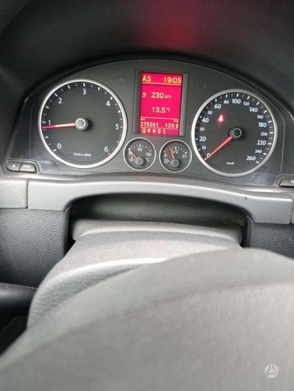 Grey Volkswagen Tiguan 2009 in Salcininkai, with an engine capacity of 1.97 L and mileage of 375 thousand km for 5350 €, photo 9 on AUTOMOTO.COM.LV