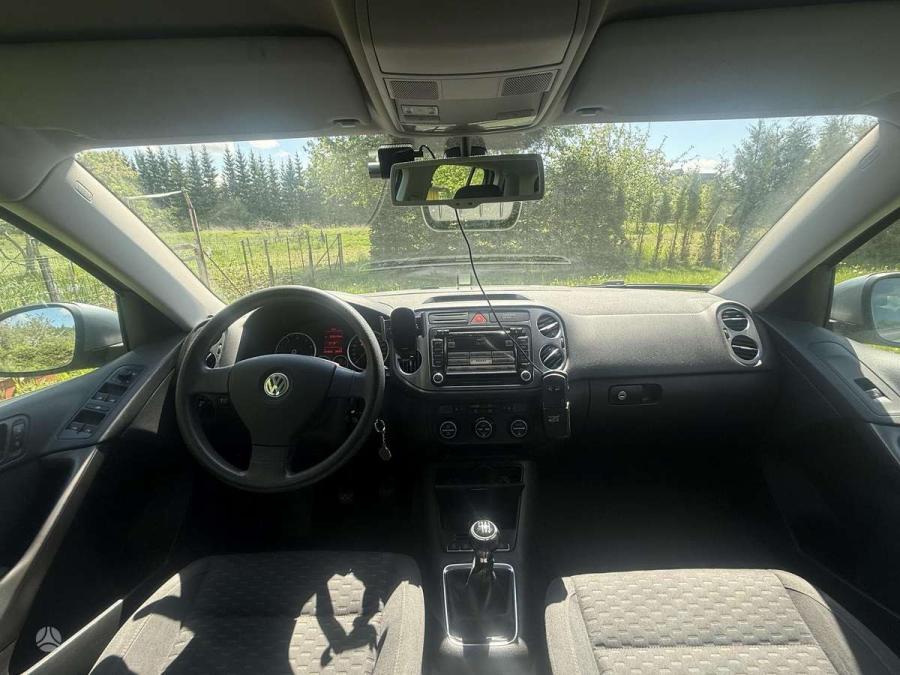 Pelēks Volkswagen Tiguan 2009 Raseiniai, ar dzinēja tilpumu 1.98 L un nobraukumu 261 tūkst. km par 4700 €, foto 8 vietnē AUTOMOTO.COM.LV