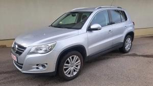 Pelēks Volkswagen Tiguan 2009 Ogre, ar dzinēja tilpumu 2.00 L un nobraukumu 163 tūkst. km par 7350 €, foto  vietnē AUTOMOTO.COM.LV