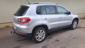 Pelēks Volkswagen Tiguan 2009 Ogre, ar dzinēja tilpumu 2.00 L un nobraukumu 163 tūkst. km par 7350 €, foto 6 vietnē AUTOMOTO.COM.LV