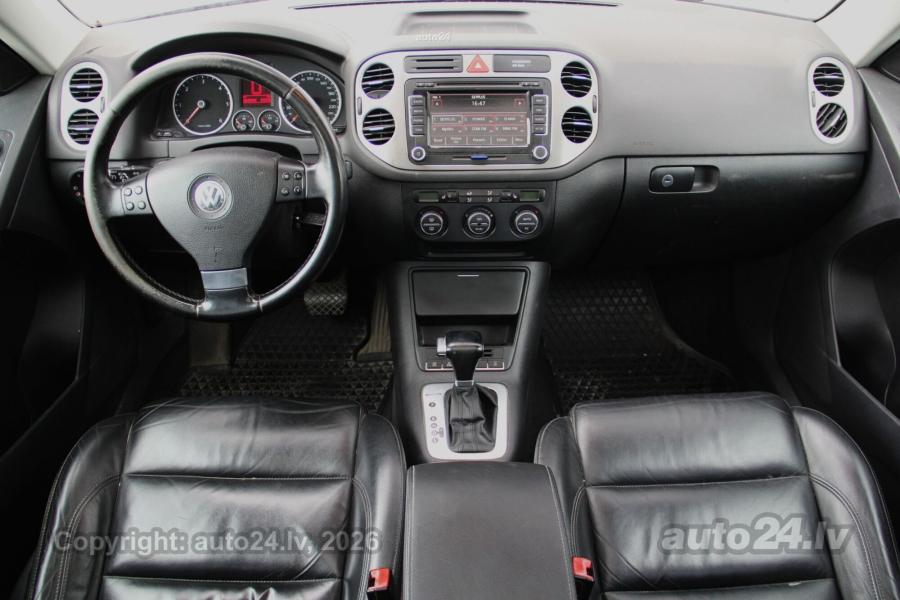 Pelēks Volkswagen Tiguan 2009 Tartu, ar dzinēja tilpumu 2.00 L un nobraukumu 290 tūkst. km par 3999 €, foto 8 vietnē AUTOMOTO.COM.LV