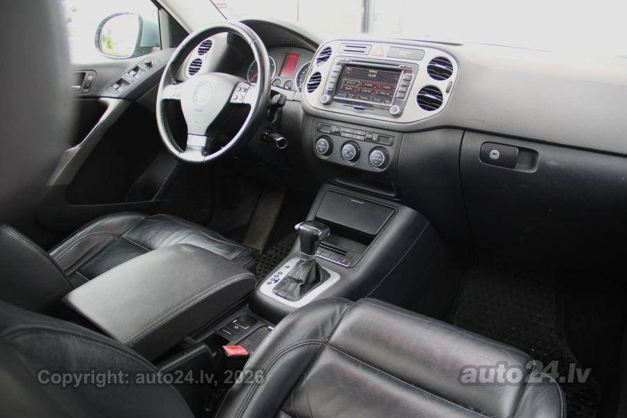Pelēks Volkswagen Tiguan 2009 Tartu, ar dzinēja tilpumu 2.00 L un nobraukumu 290 tūkst. km par 3999 €, foto 10 vietnē AUTOMOTO.COM.LV