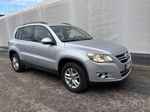 Pelēks Volkswagen Tiguan 2009 Ogre, ar dzinēja tilpumu 1.40 L un nobraukumu 241 tūkst. km par 5750 €, foto 4 vietnē AUTOMOTO.COM.LV