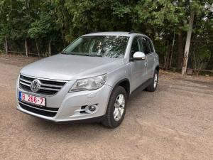 Grey Volkswagen Tiguan 2009 in Ogre, with an engine capacity of 1.40 L and mileage of 241 thousand km for 5750 €, photo 4 on AUTOMOTO.COM.LV