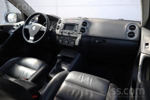 Pelēks Volkswagen Tiguan 2009 Rīga, ar dzinēja tilpumu 2.00 L un nobraukumu 0 tūkst. km par 3495 €, foto 10 vietnē AUTOMOTO.COM.LV