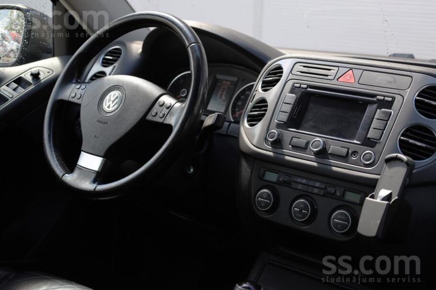 Pelēks Volkswagen Tiguan 2009 Rīga, ar dzinēja tilpumu 2.00 L un nobraukumu 0 tūkst. km par 3495 €, foto 11 vietnē AUTOMOTO.COM.LV