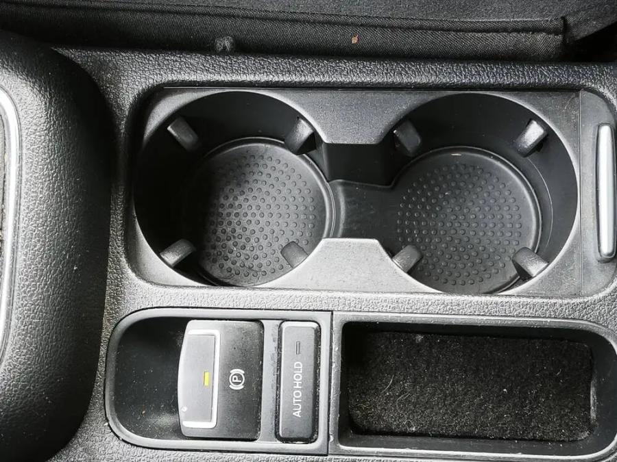 Grey Volkswagen Tiguan 2009 in Cesis, with an engine capacity of 2.00 L and mileage of 252 thousand km for 6950 €, photo 21 on AUTOMOTO.COM.LV