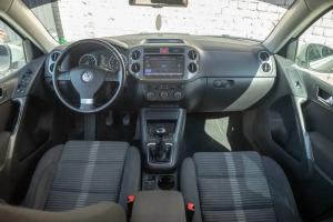 Grey Volkswagen Tiguan 2009 in Liepaja, with an engine capacity of 1.40 L and mileage of 257 thousand km for 6950 €, photo 8 on AUTOMOTO.COM.LV
