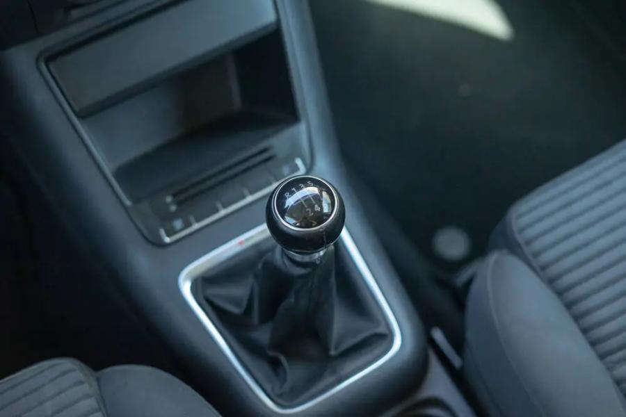 Grey Volkswagen Tiguan 2009 in Liepaja, with an engine capacity of 1.40 L and mileage of 257 thousand km for 6950 €, photo 18 on AUTOMOTO.COM.LV