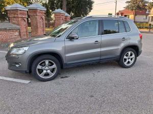 Pelēks Volkswagen Tiguan 2009 Raseiniai, ar dzinēja tilpumu 1.97 L un nobraukumu 260 tūkst. km par 3999 €, foto 3 vietnē AUTOMOTO.COM.LV