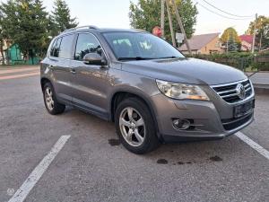 Pelēks Volkswagen Tiguan 2009 Raseiniai, ar dzinēja tilpumu 1.97 L un nobraukumu 260 tūkst. km par 3999 €, foto 9 vietnē AUTOMOTO.COM.LV