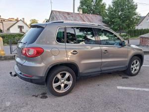 Pelēks Volkswagen Tiguan 2009 Raseiniai, ar dzinēja tilpumu 1.97 L un nobraukumu 260 tūkst. km par 3999 €, foto 10 vietnē AUTOMOTO.COM.LV