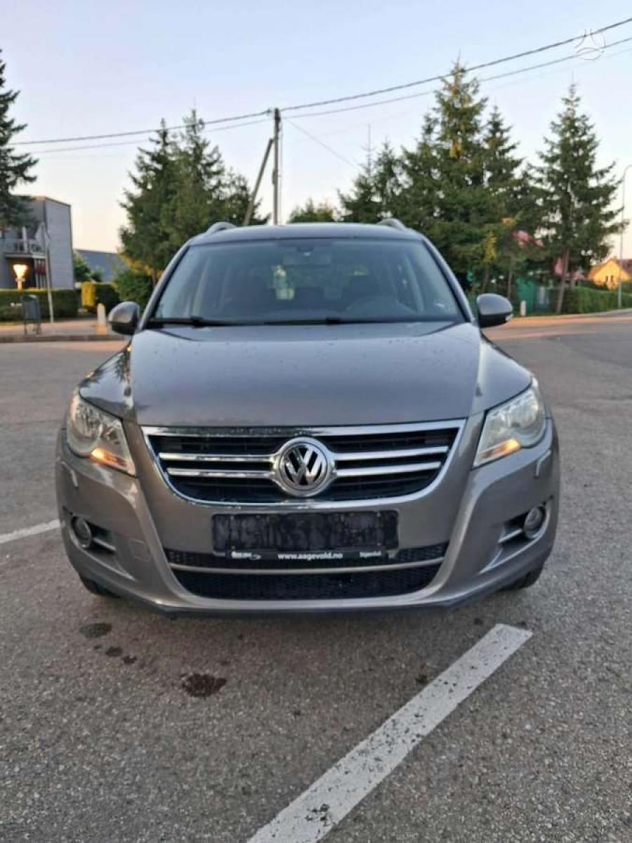 Pelēks Volkswagen Tiguan 2009 Raseiniai, ar dzinēja tilpumu 1.97 L un nobraukumu 260 tūkst. km par 3999 €, foto 14 vietnē AUTOMOTO.COM.LV