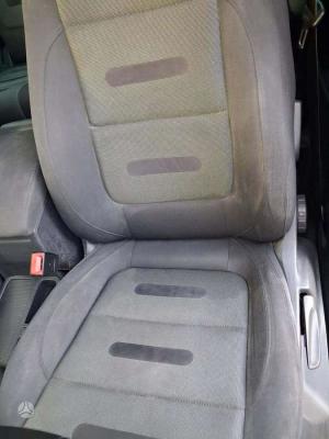 Pelēks Volkswagen Tiguan 2009 Raseiniai, ar dzinēja tilpumu 1.97 L un nobraukumu 260 tūkst. km par 3999 €, foto 18 vietnē AUTOMOTO.COM.LV
