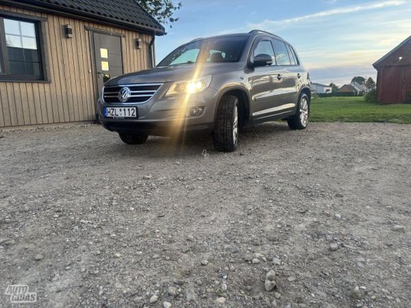 Pelēks Volkswagen Tiguan 2009 Šilalė, ar dzinēja tilpumu 2.00 L un nobraukumu 324 tūkst. km par 4600 €, foto 7 vietnē AUTOMOTO.COM.LV