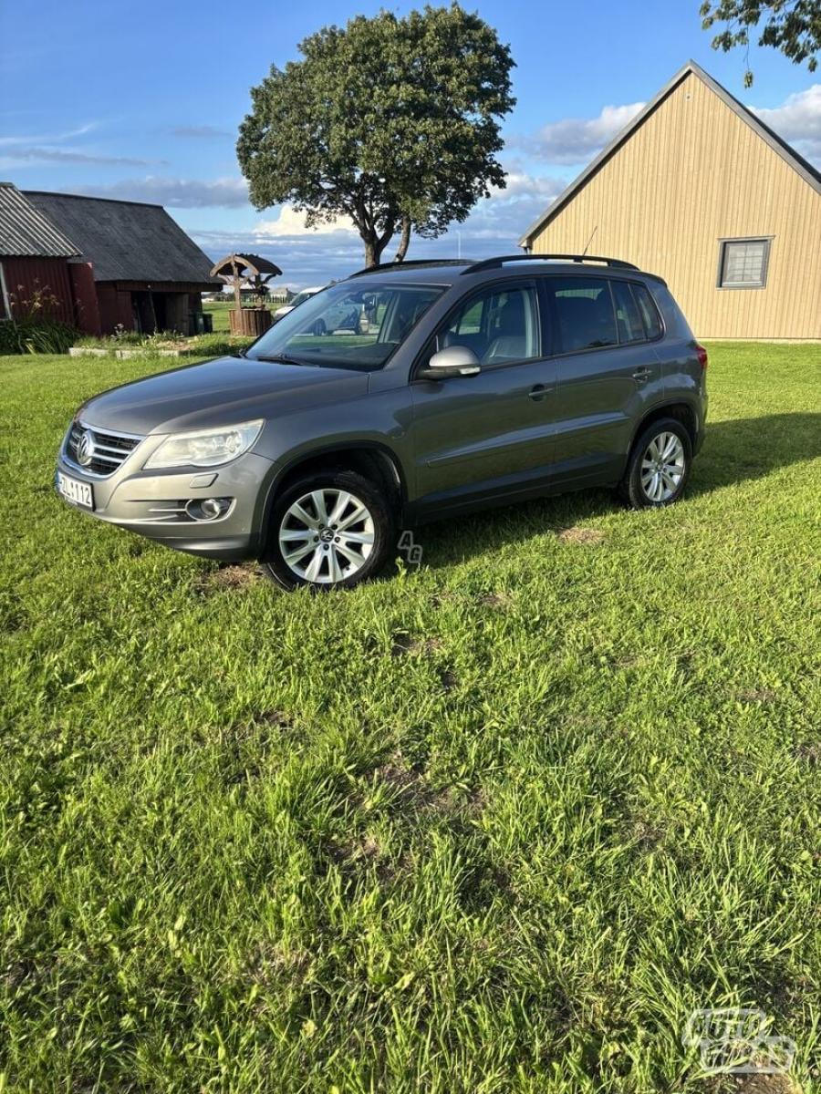 Pelēks Volkswagen Tiguan 2009 Šilalė, ar dzinēja tilpumu 2.00 L un nobraukumu 324 tūkst. km par 4600 €, foto 15 vietnē AUTOMOTO.COM.LV