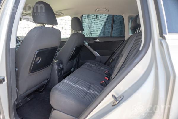 Pelēks Volkswagen Tiguan 2009 Liepāja, ar dzinēja tilpumu 1.40 L un nobraukumu 257 tūkst. km par 6750 €, foto 10 vietnē AUTOMOTO.COM.LV